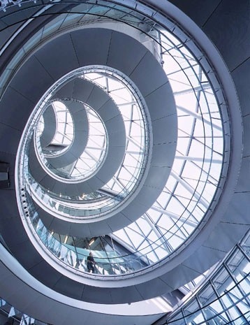 Open and transparent: the new City Hall by Foster - Domus