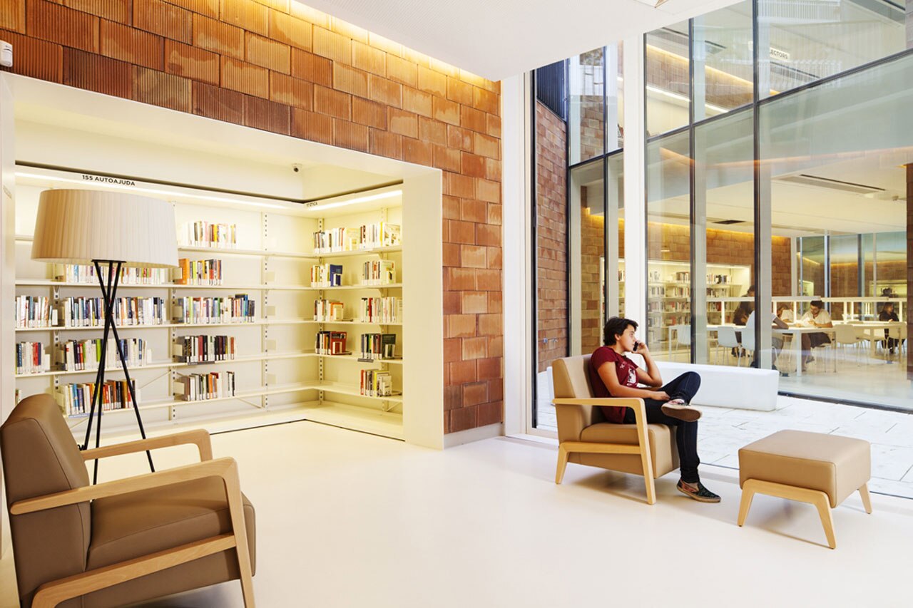 Joan Maragall Library - Domus