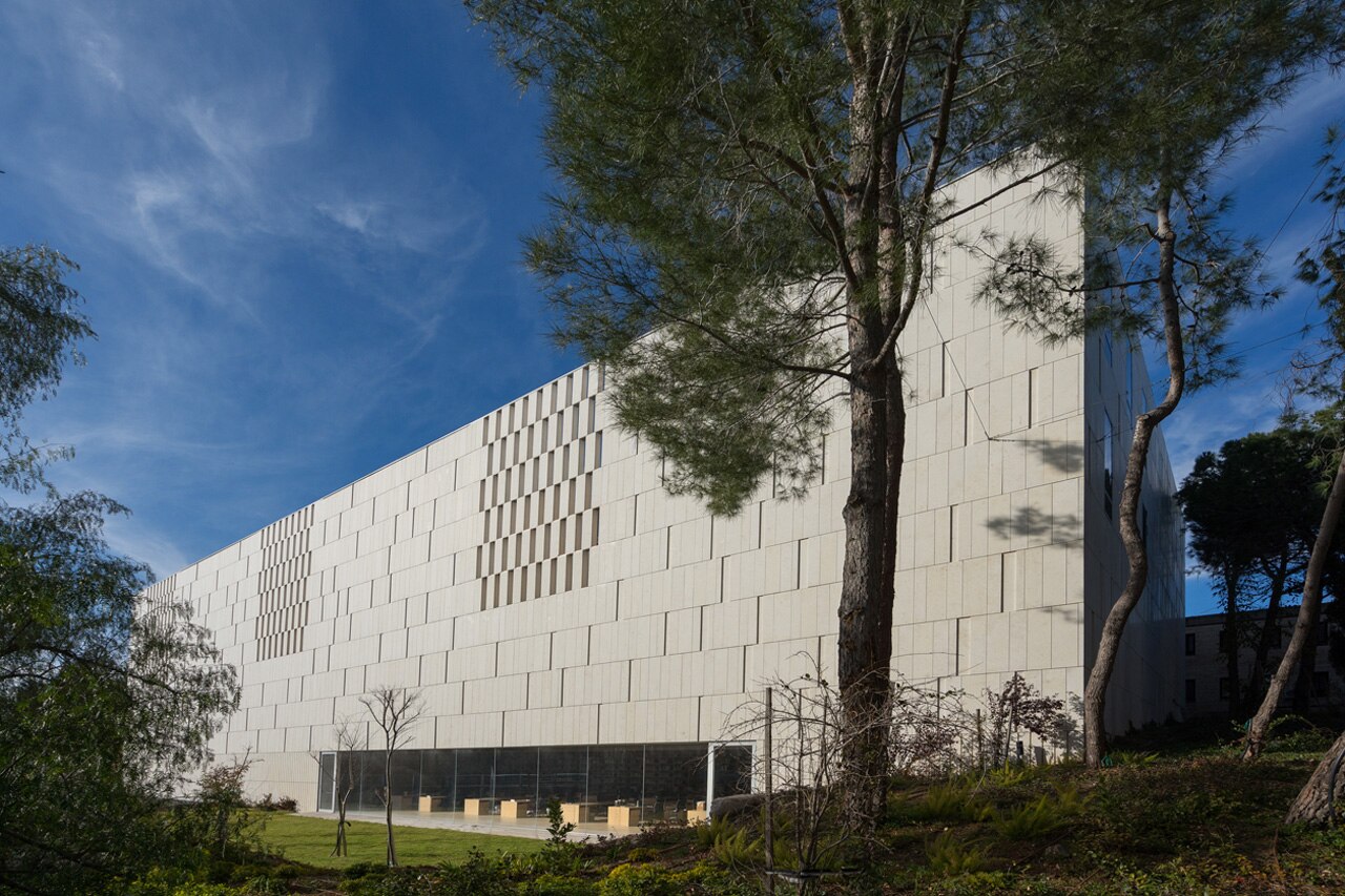 Academy in Jerusalem - Domus