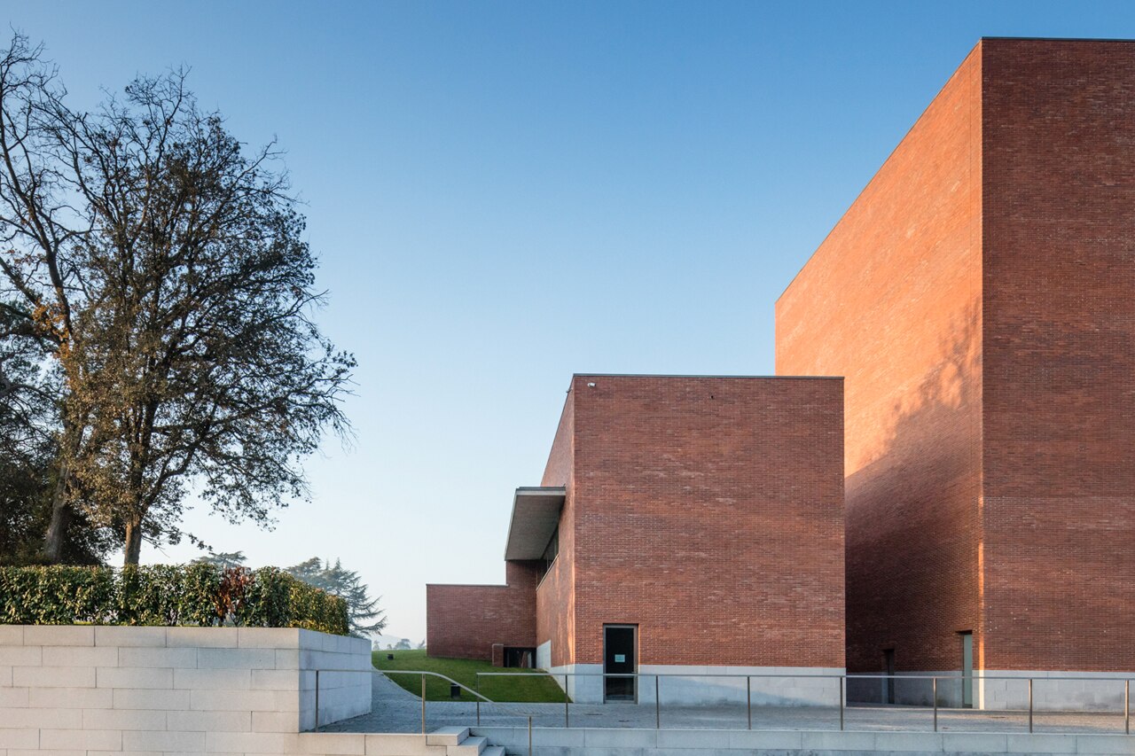Auditorium Theatre of Llinars del Valles - Domus