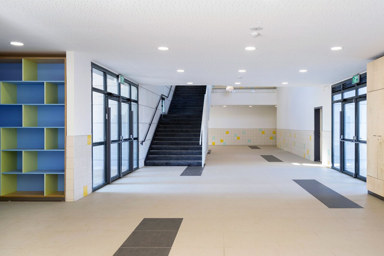 School in Kfar Saba - Domus