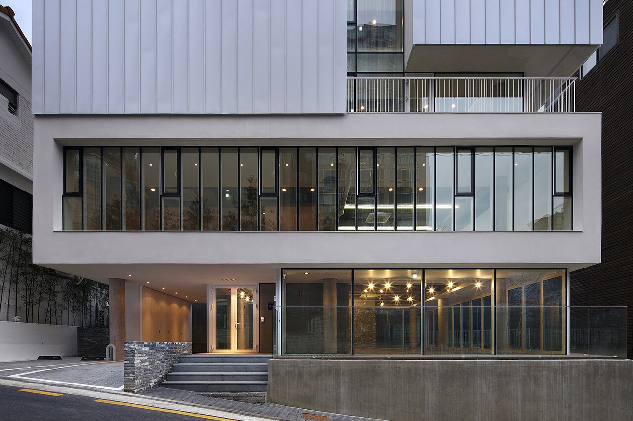 March Rabbit - Domus