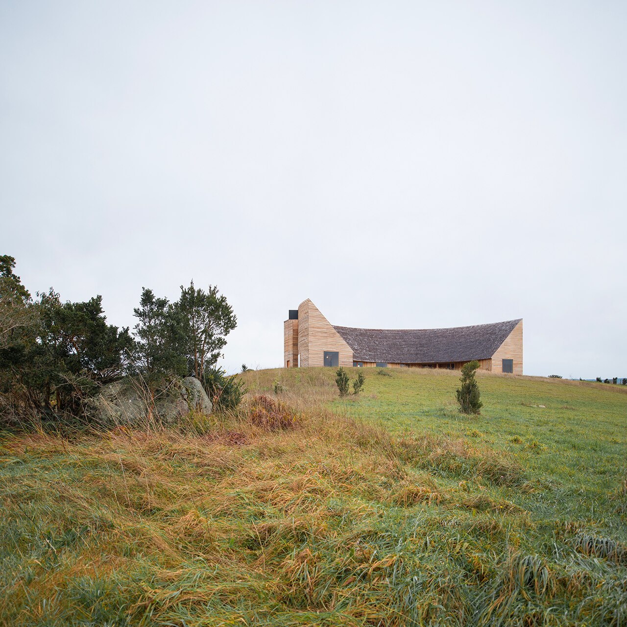 Loba House and Rode House, by Pezo von Ellrichshausen