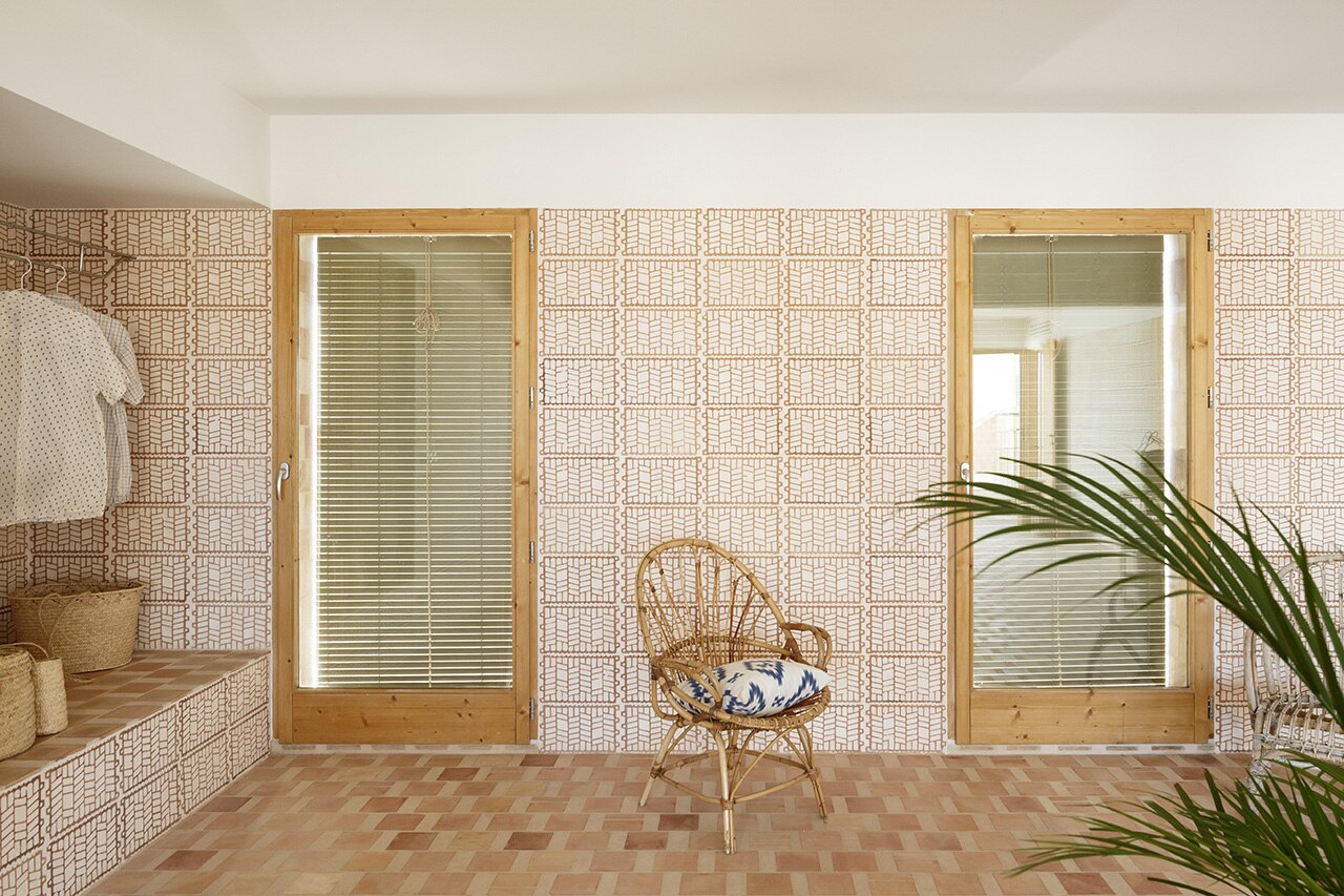Mallorca. A modest building transformed using bold brick patterns - Domus