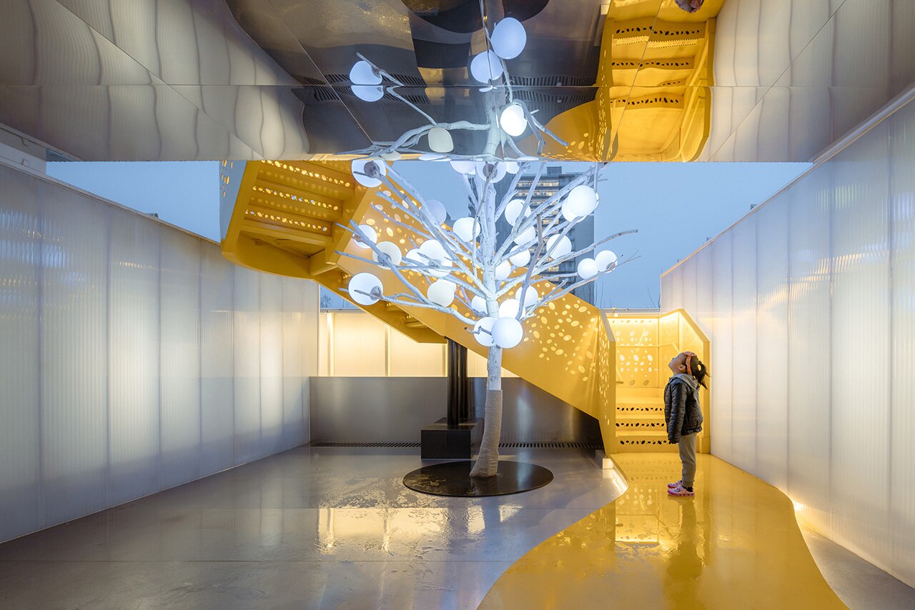 China. A playful polycarbonate restaurant for children - Domus