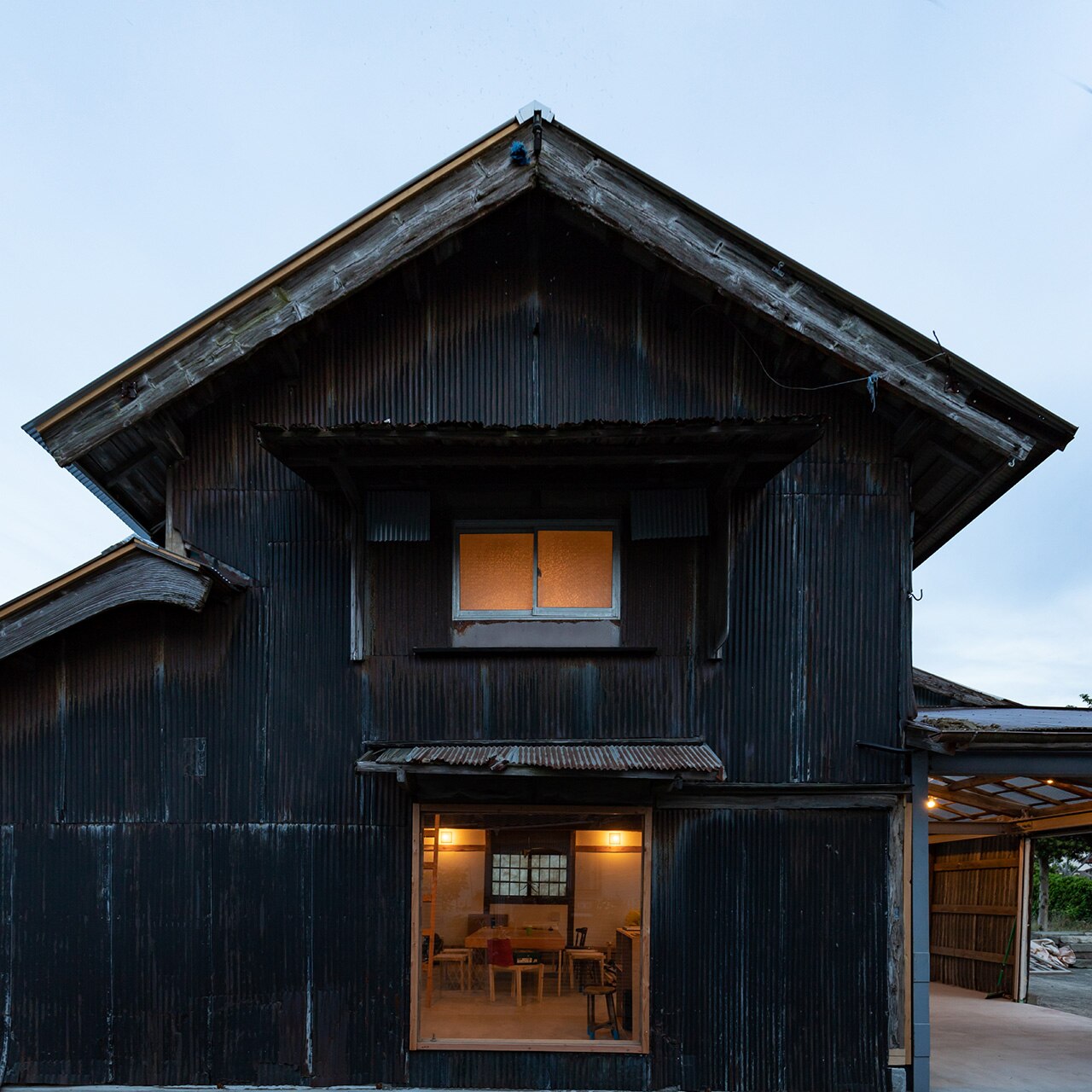 Chiba. A former storage transformed into a multi-purpose space by ...