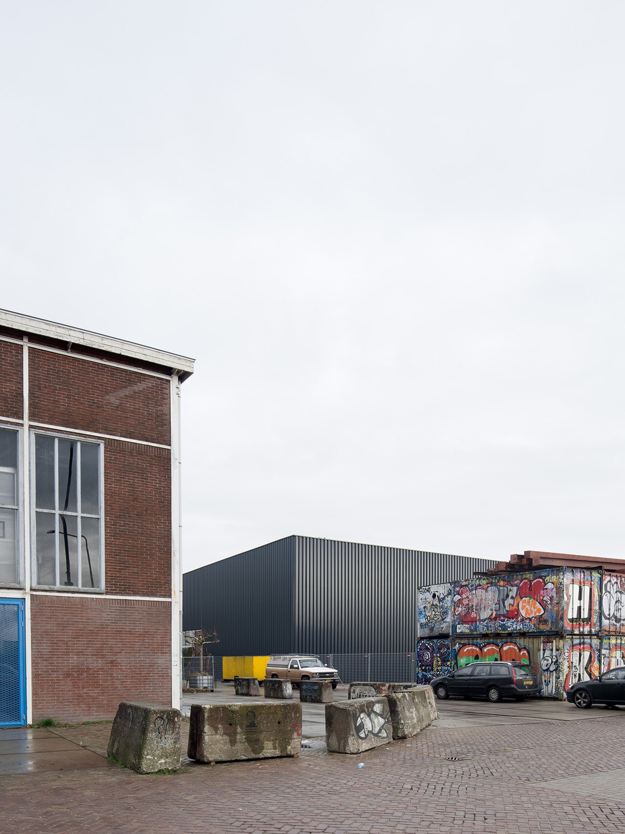 Amsterdam. A boat hangar interacting with the new life of a shipyard ...