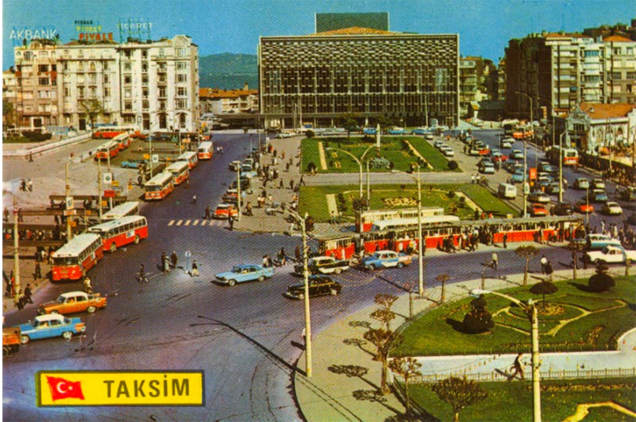 Istanbul: Taksim Square, an architectural battlefield