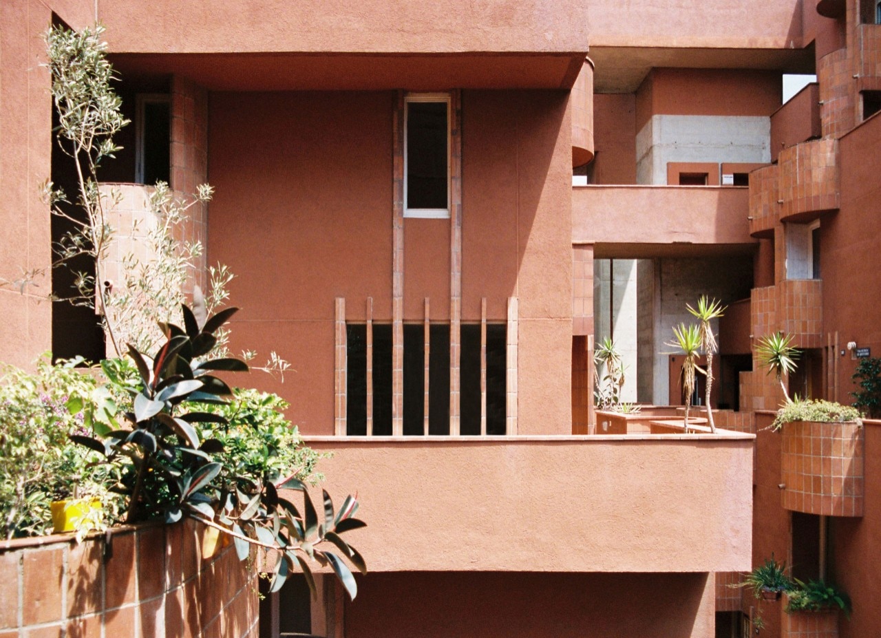 Bonell+Dòriga renovates an apartment in Ricardo Bofill’s iconic Walden-7