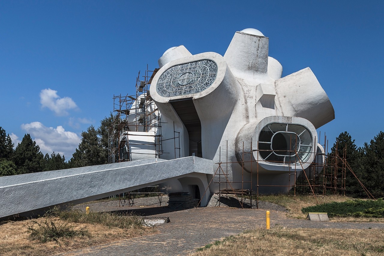 The architecture of the monuments of the former Yugoslavia, brutalism ...