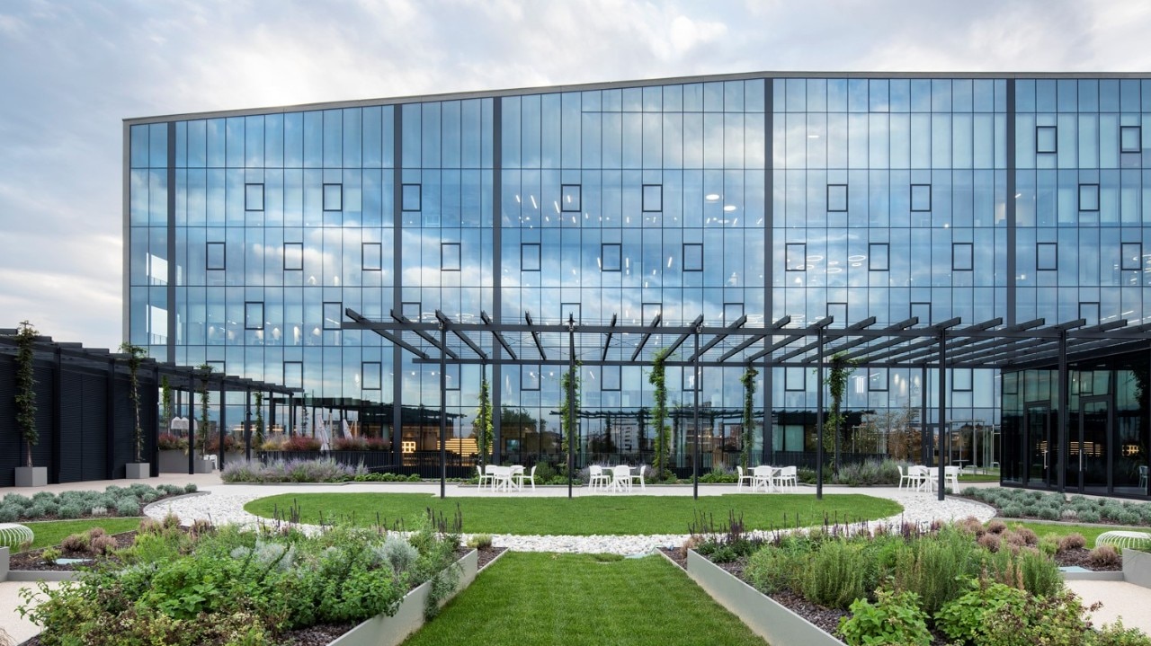 Work is changing, and so are workspaces: the new LVMH offices in Milan ...