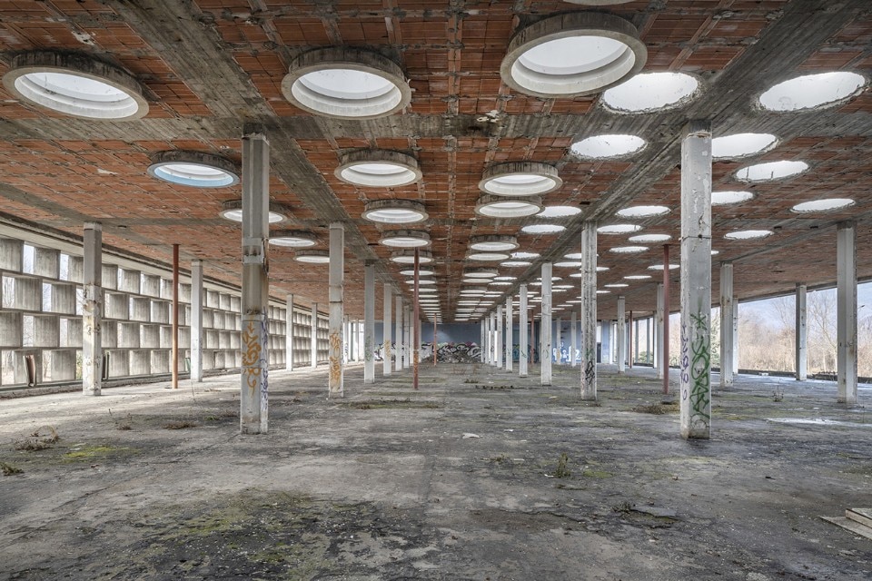 11 abandoned Italian architectures
