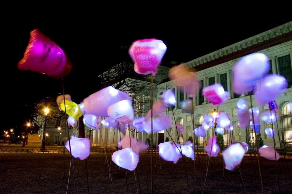 Transient light by luzinterruptus - Domus