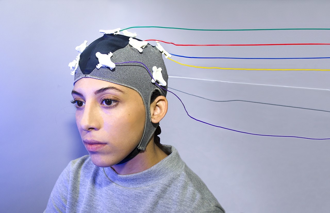 Sci-fi inspired cap designed to exercise mind control over robots - Domus