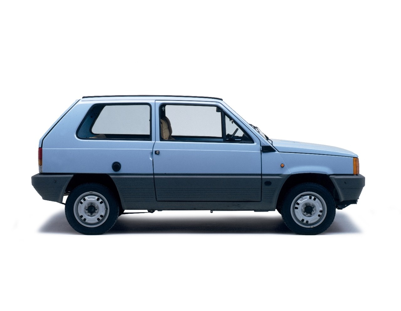 Fiat Panda: the utilitarian car that Giugiaro nicknamed “the fridge ...