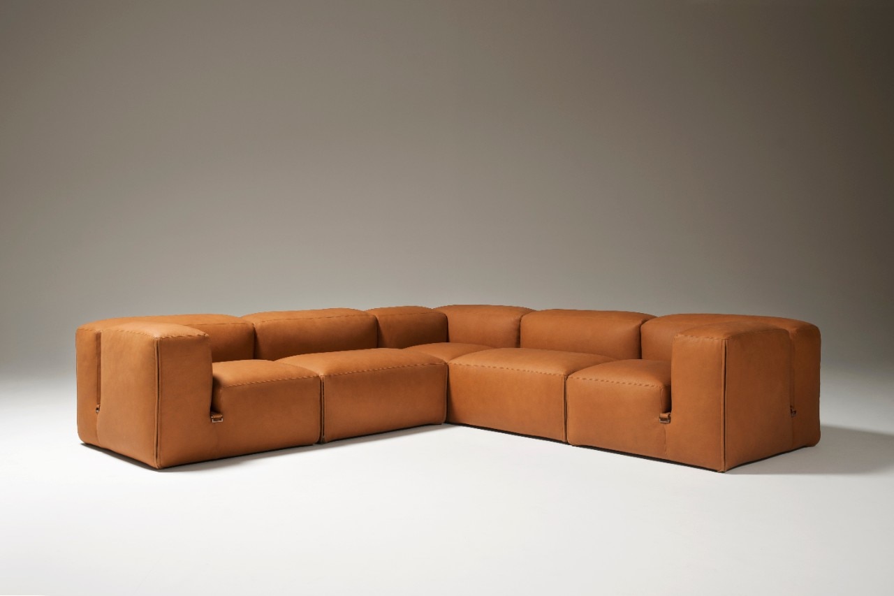 Mario Bellini′s Le Mura sofa turns 50 years old - Domus
