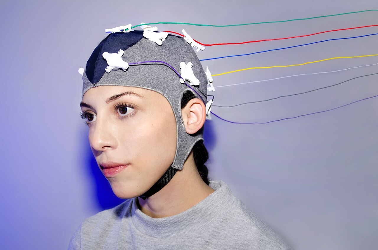 Sci-fi inspired cap designed to exercise mind control over robots - Domus