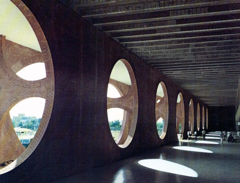 Louis Kahn in Dacca