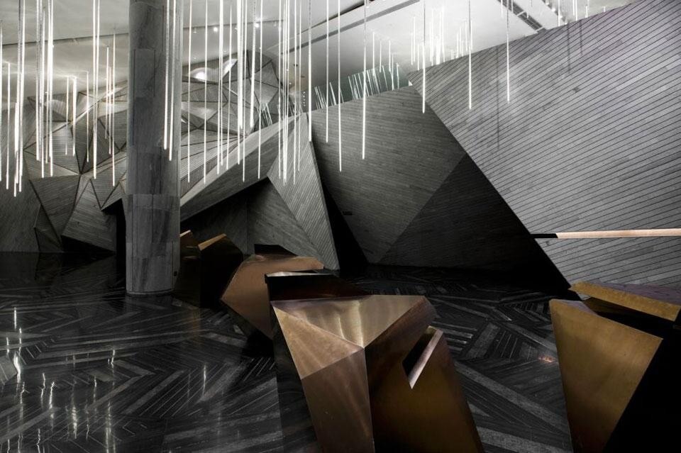 One Plus Partnership: Mountain and City offices - Domus