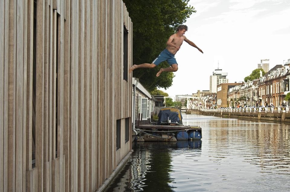 BYTR: Houseboat - Domus