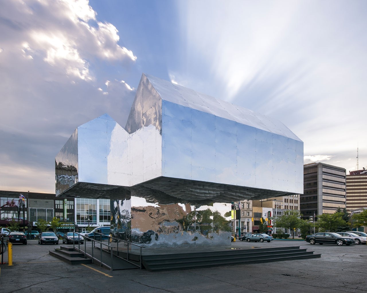 Two Islands: Mark’s House - Domus