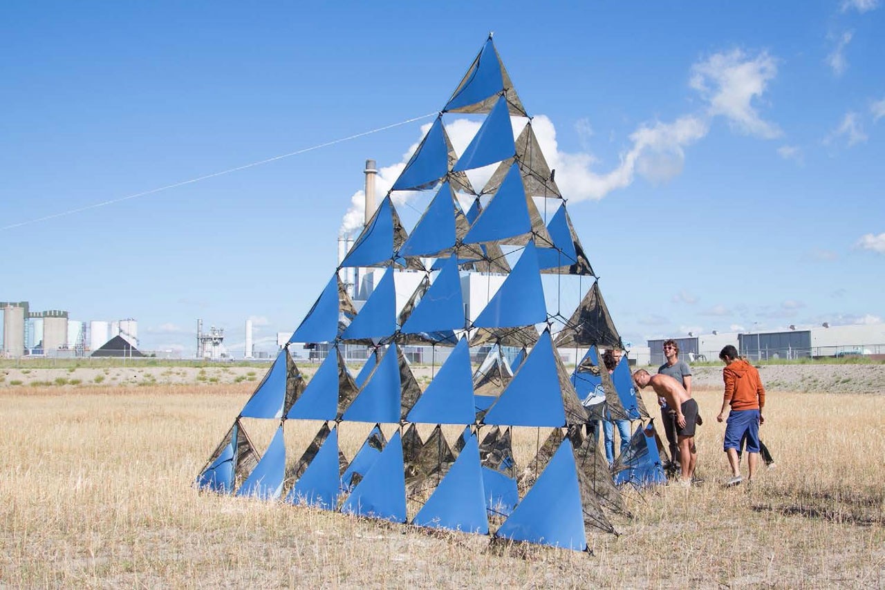 Tomás Saraceno: Solar Bell - Domus