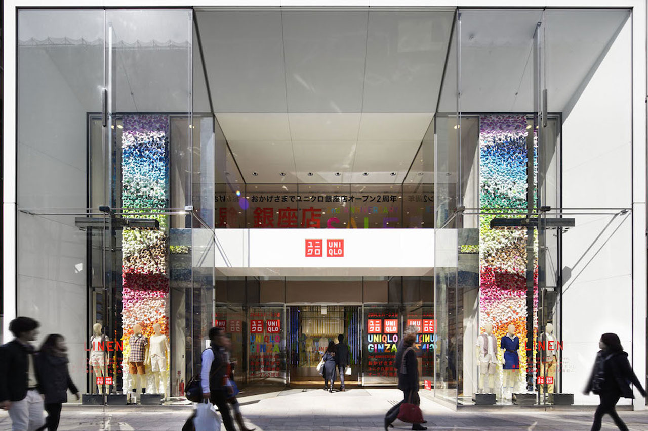 Uniqlo installation - Domus