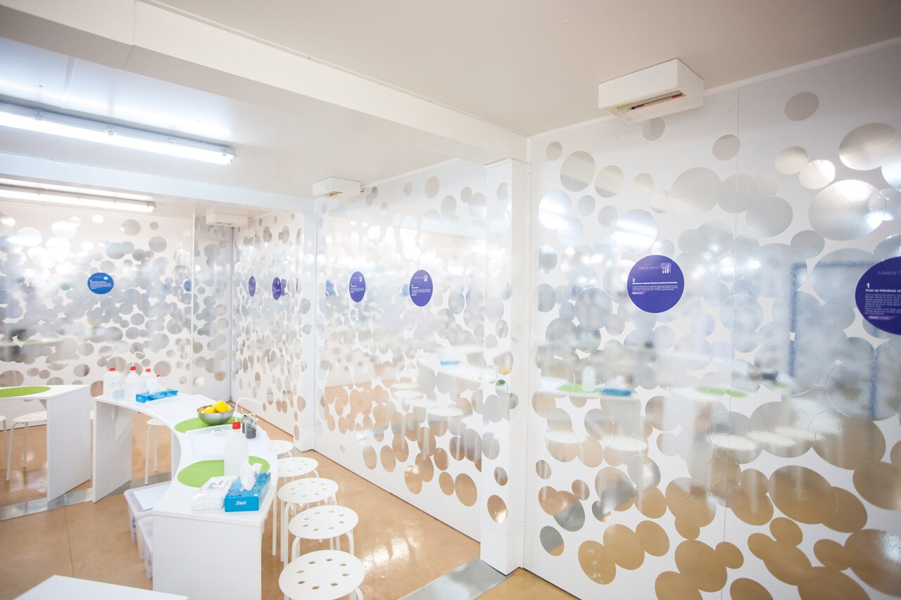 Bayer Pop-up Lab - Domus