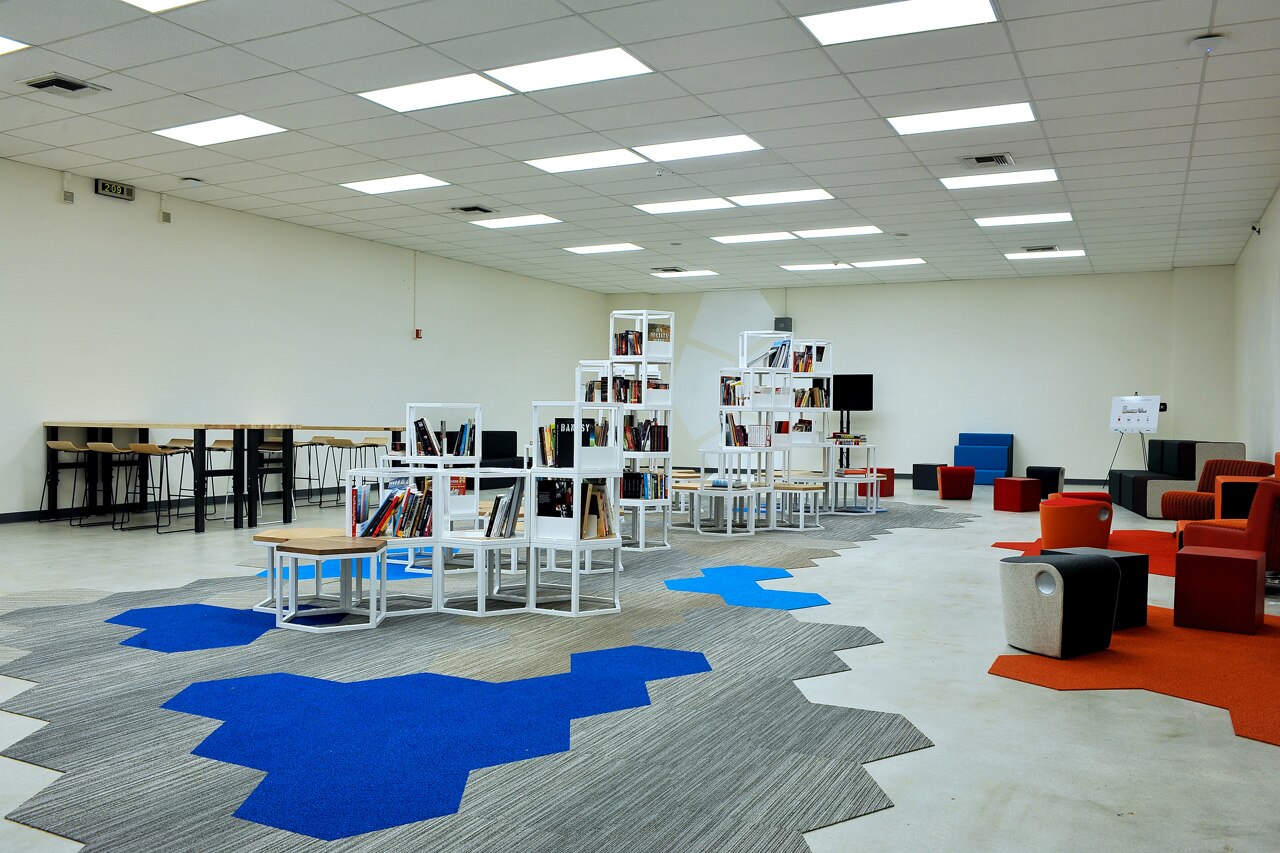 Locke JetSpace - Domus