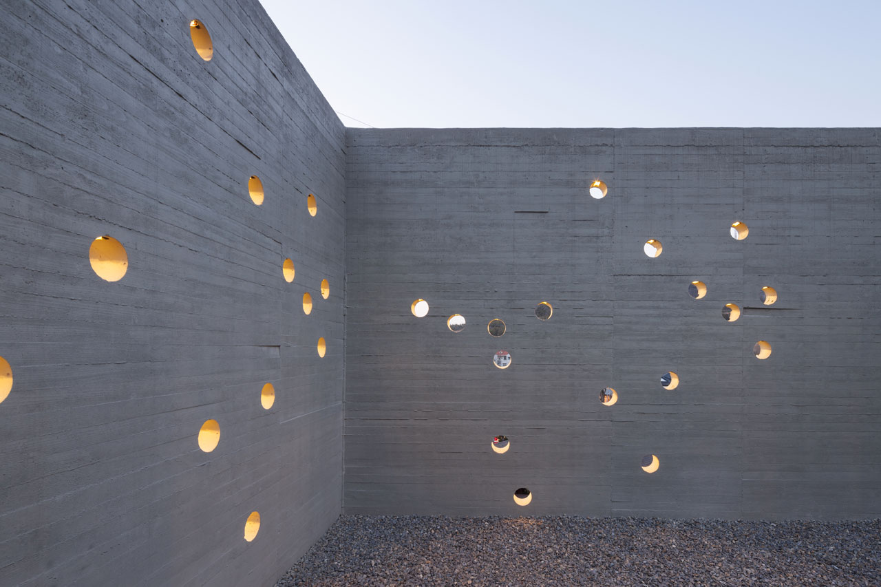 Moon Hoon: Two Moon - Domus