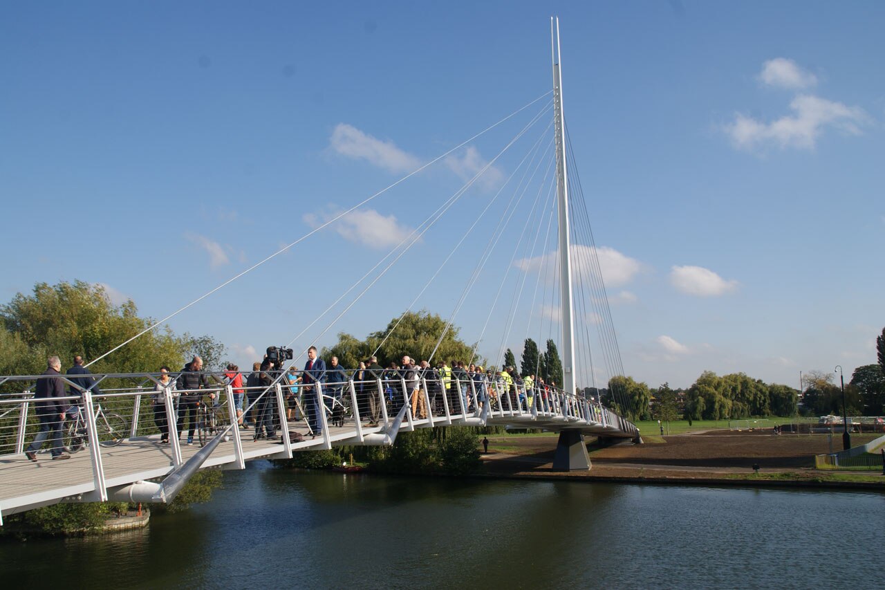 Reading Bridge - Domus