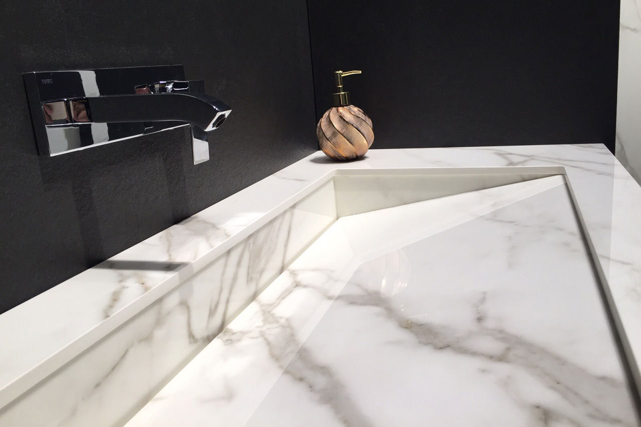 Neolith: Calacatta