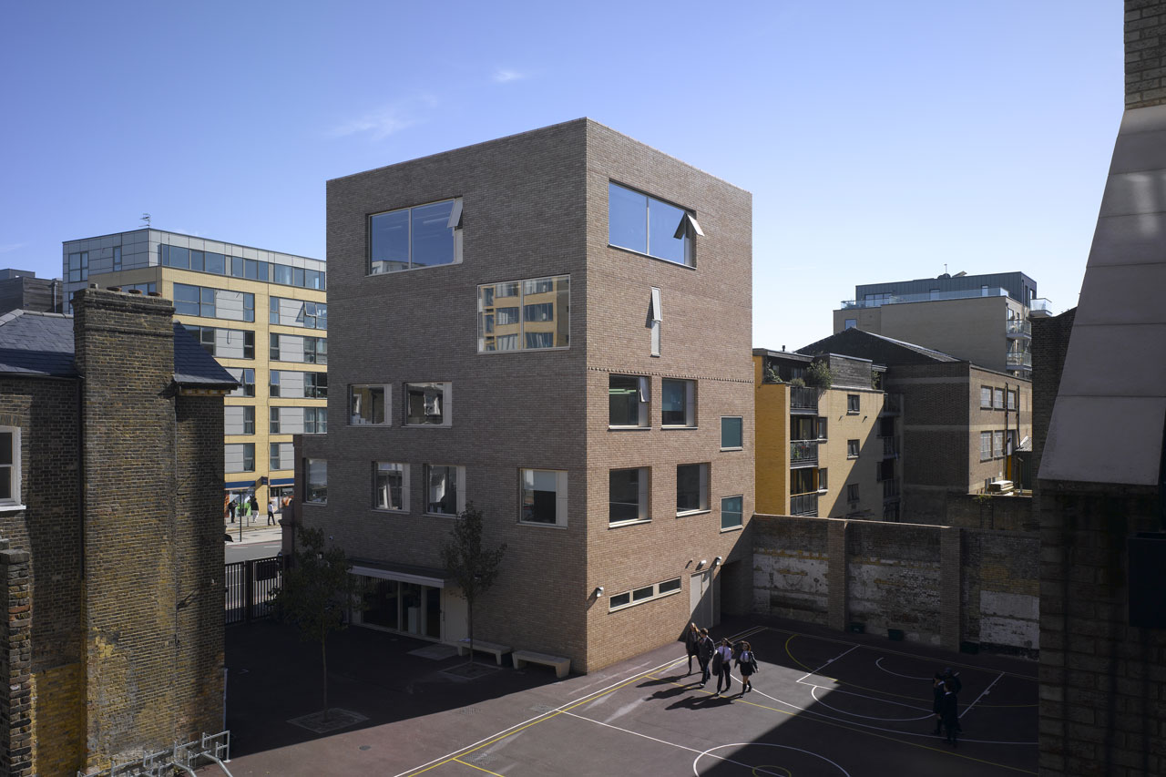 Hackney New School - Domus