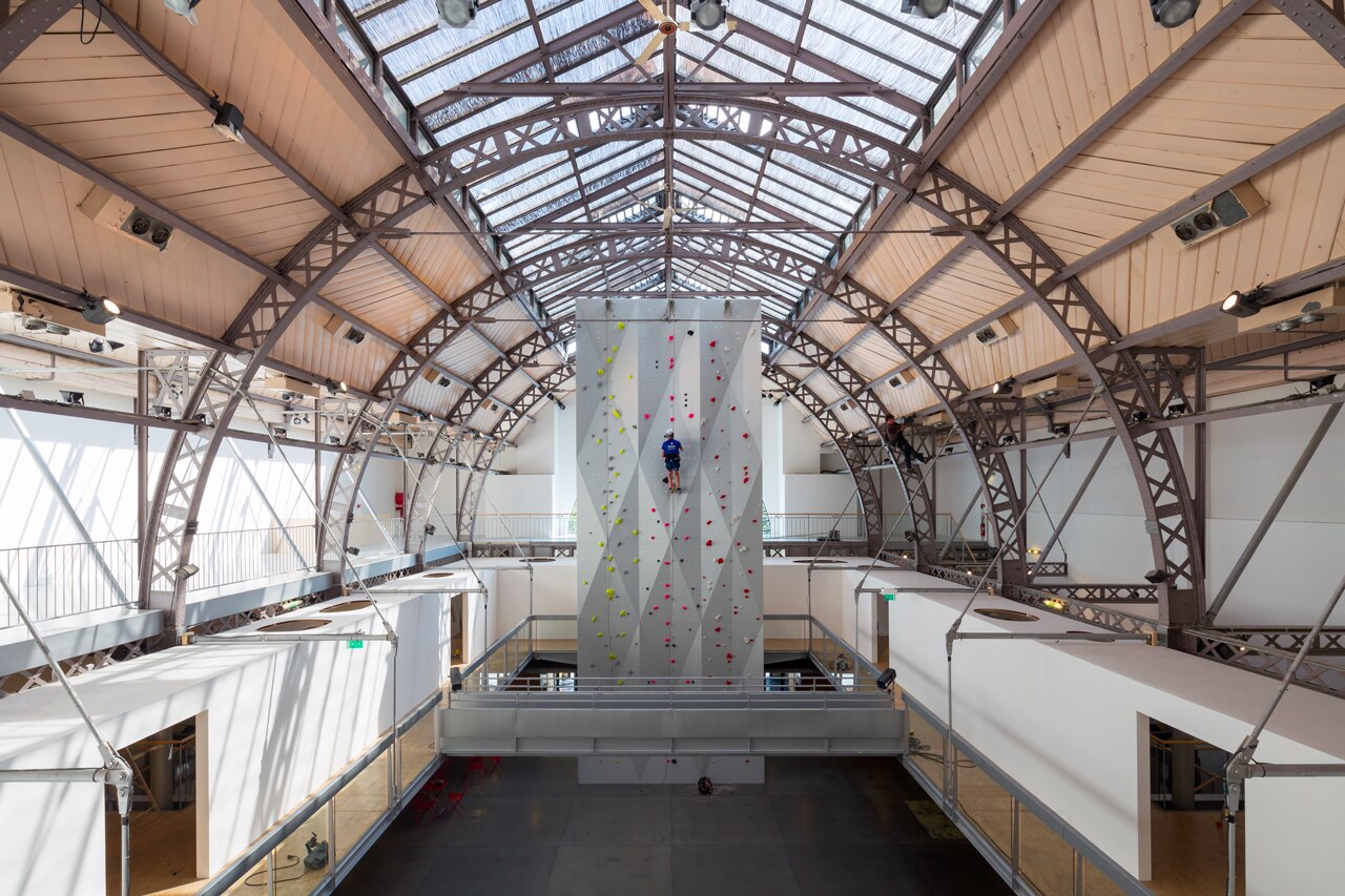 The Vertical Pavilion - Domus