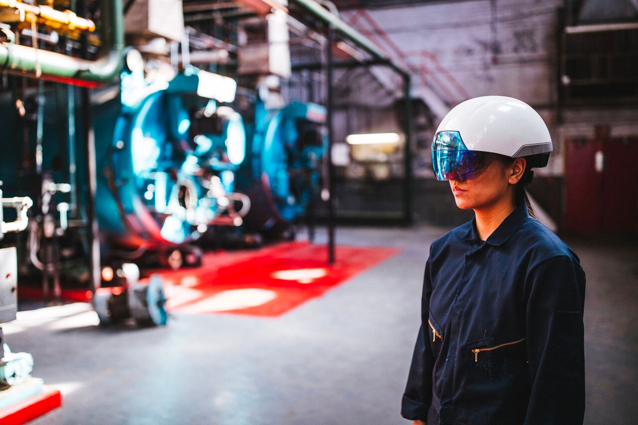 Daqri smart helmet - Domus