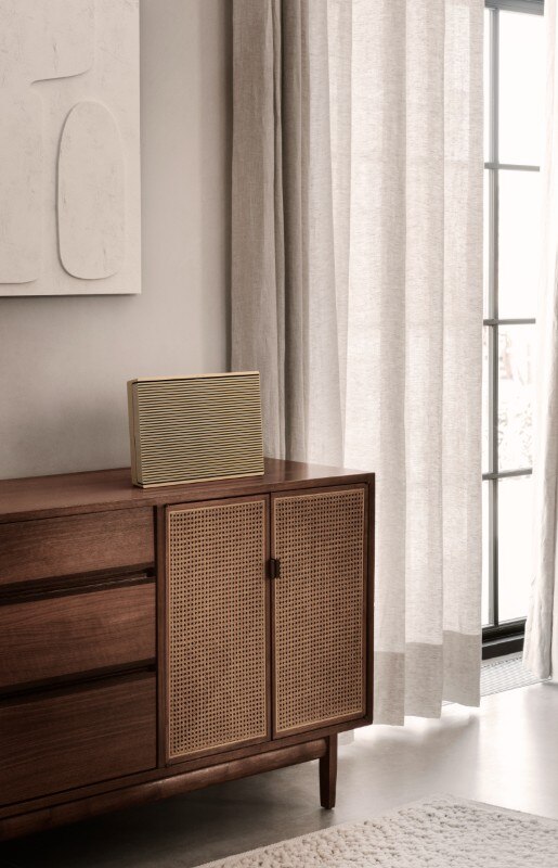 Bang & Olufsen’s new hi-tech speaker is modular, with a retro look - Domus