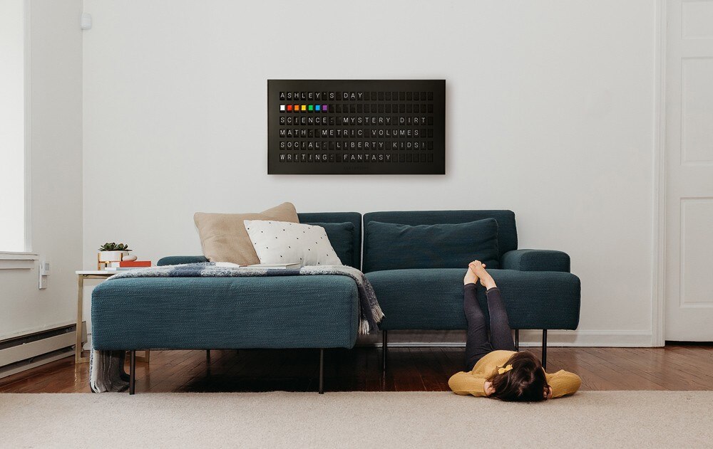 Vestaboard is a smart messaging display with a vintage touch - Domus