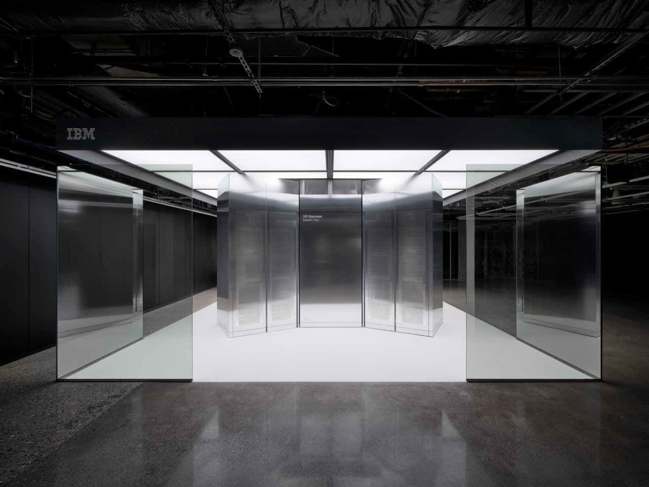 Il nuovo supercomputer quantistico di Ibm sembra uscito da un film di ...