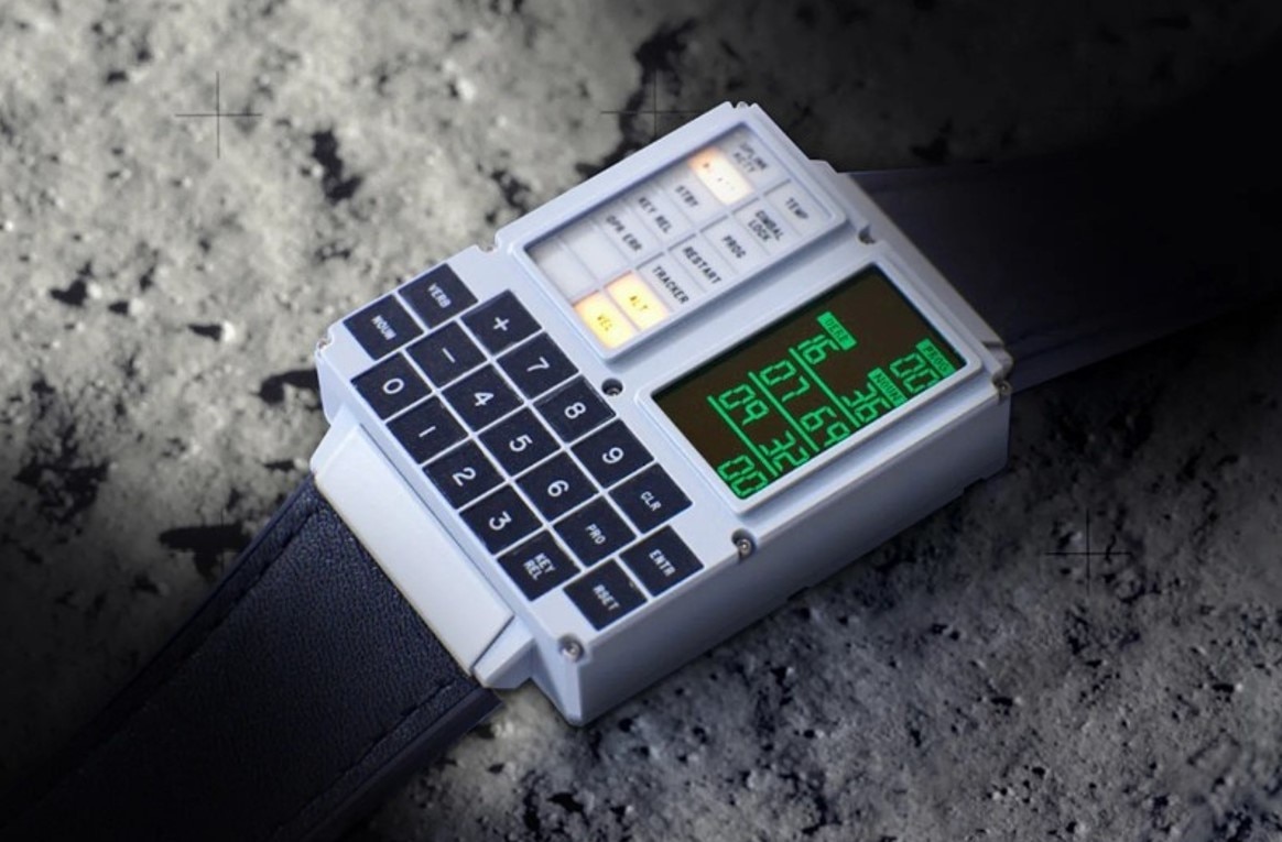 The DSKY Moonwatch is a wearable tribute to the Space Age - Domus