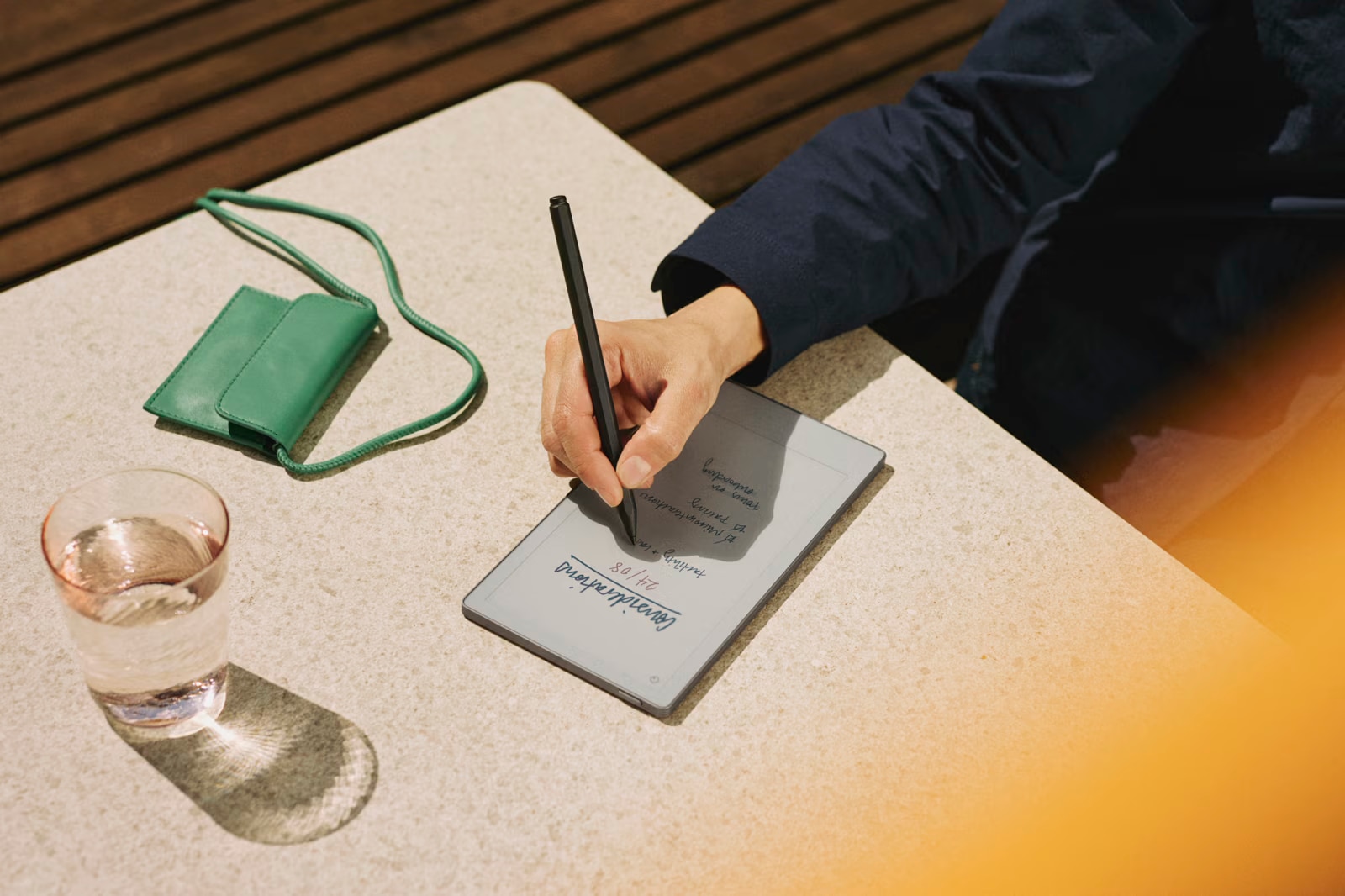 reMarkable Paper Pro Move, a smaller digital notepad: specs, price and ...