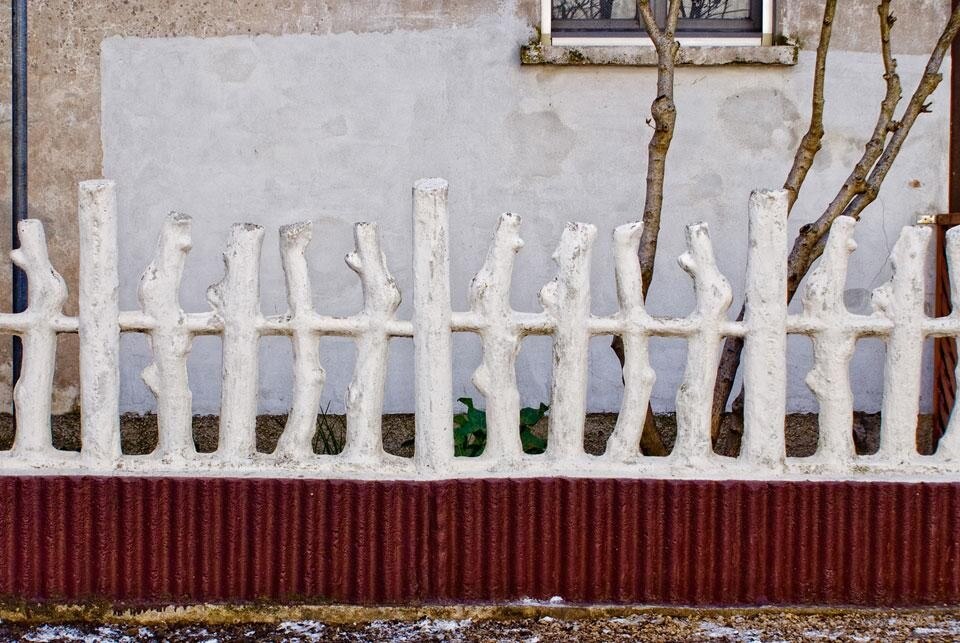 Our Fancy Fences - Domus