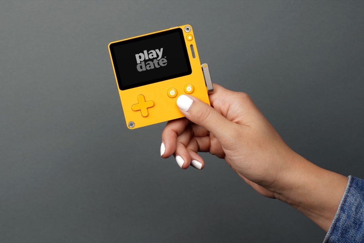 The Playdate is a quirky new portable console with a crank lever - Domus