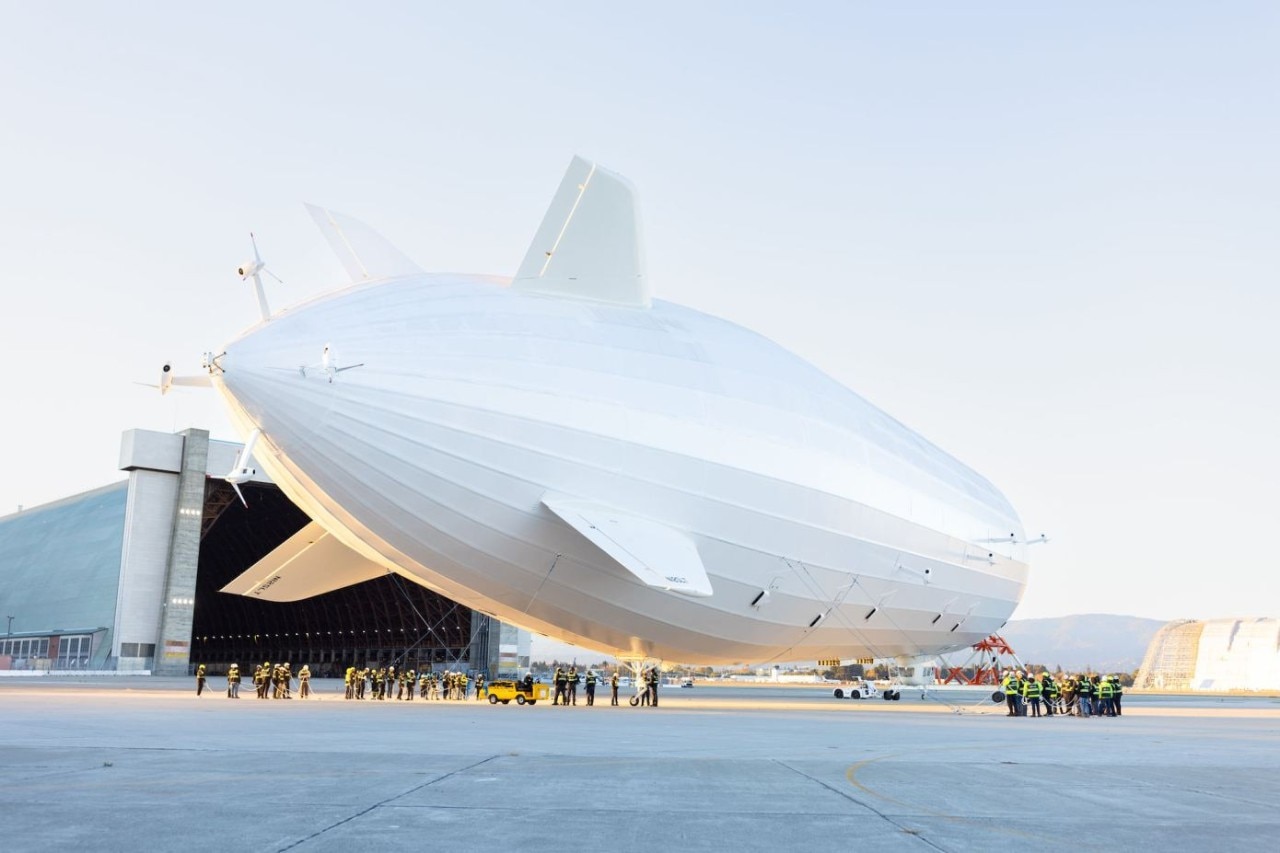 Sergey Brin’s gigantic blimp aims to change the future of aviation - Domus