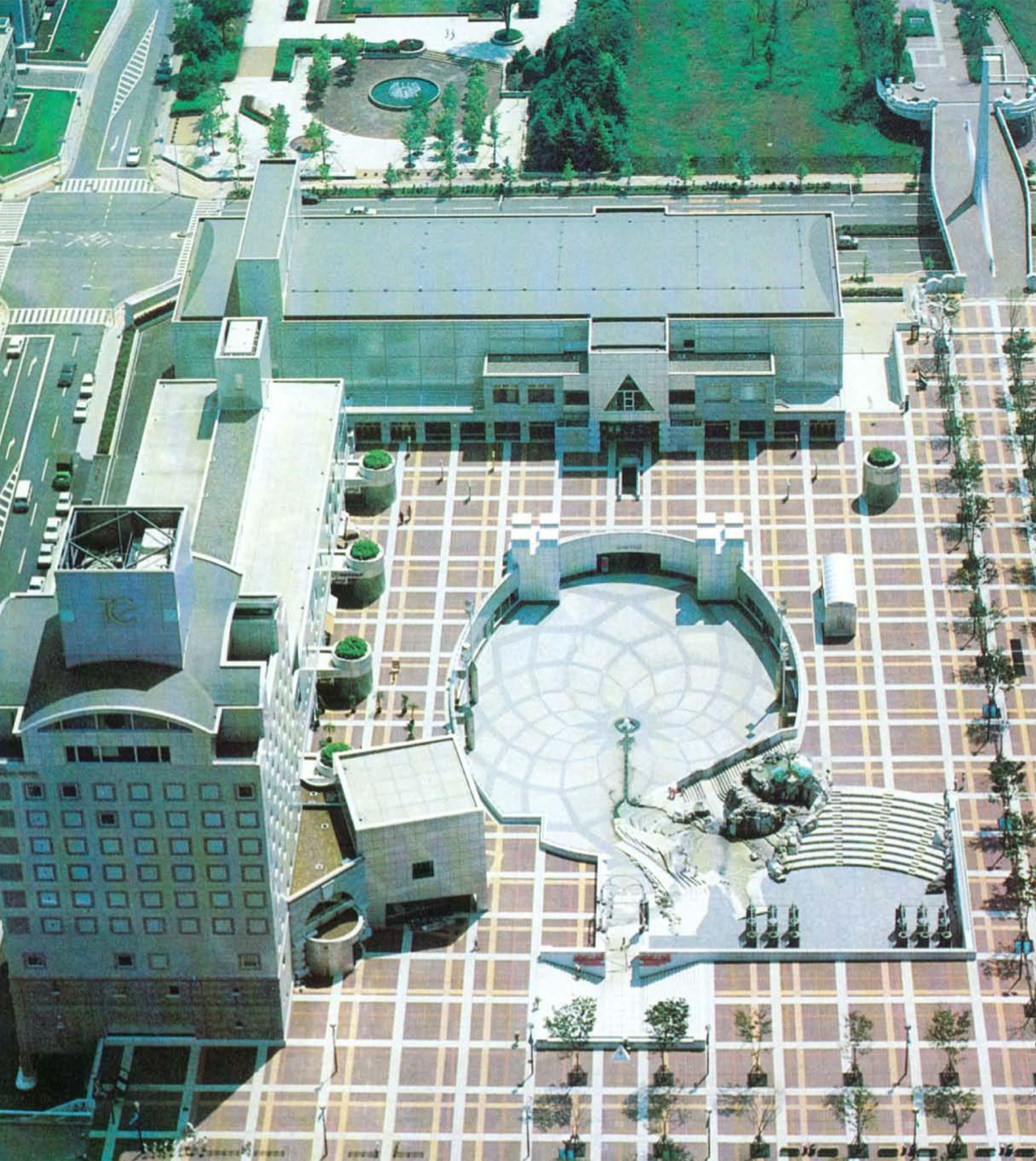 Arata Isozaki: Opere, Biografia e Progetti dell'architetto Arata ...