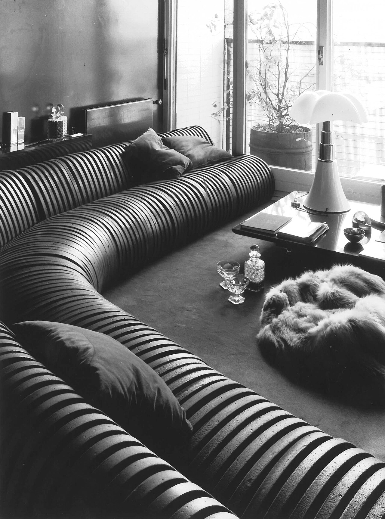 Cini Boeri: works, projects & biography of Cini Boeri - Domus