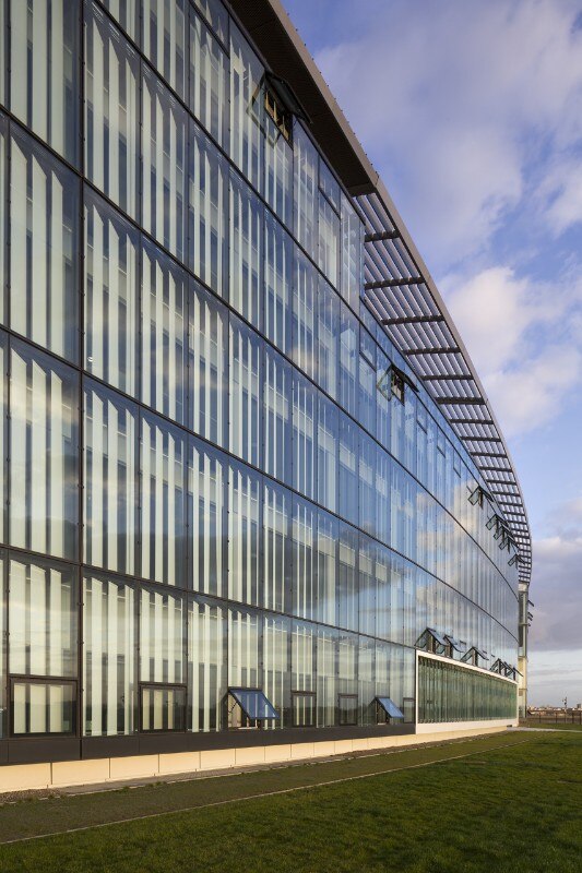 5 iconic facades defined by the Frontside View 381 membrane - Domus