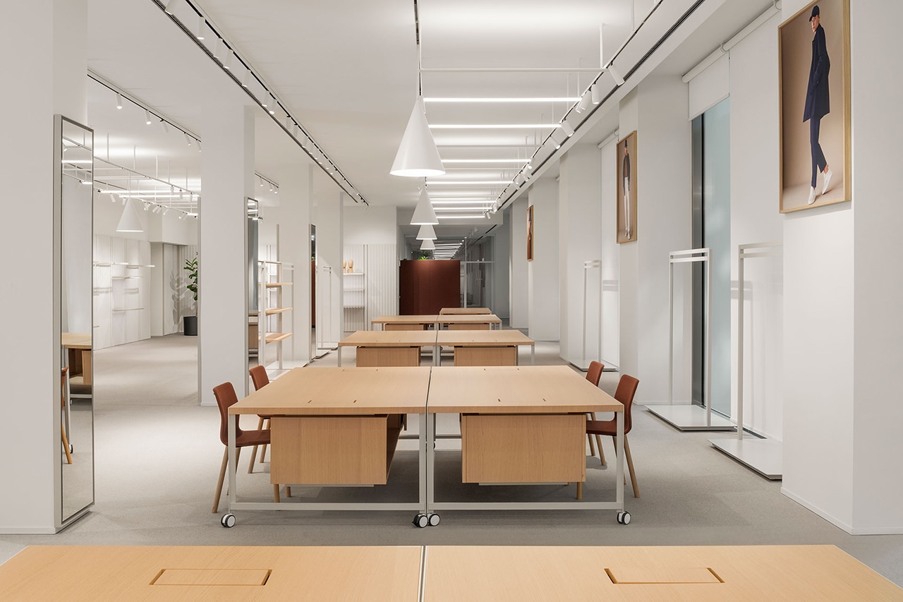 Tailor-made office furniture for a fashion house - Domus
