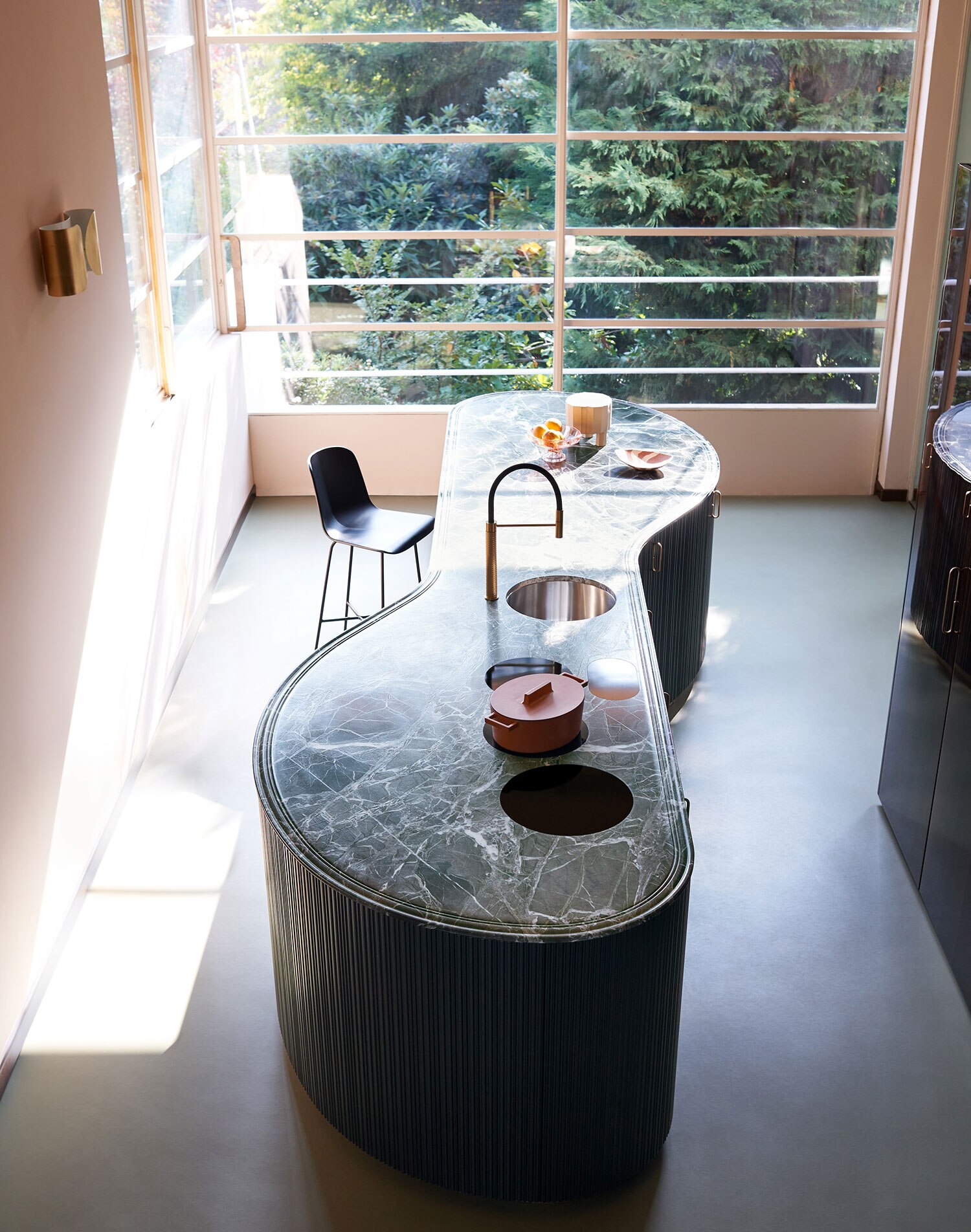 Fluidity in the kitchen - Domus
