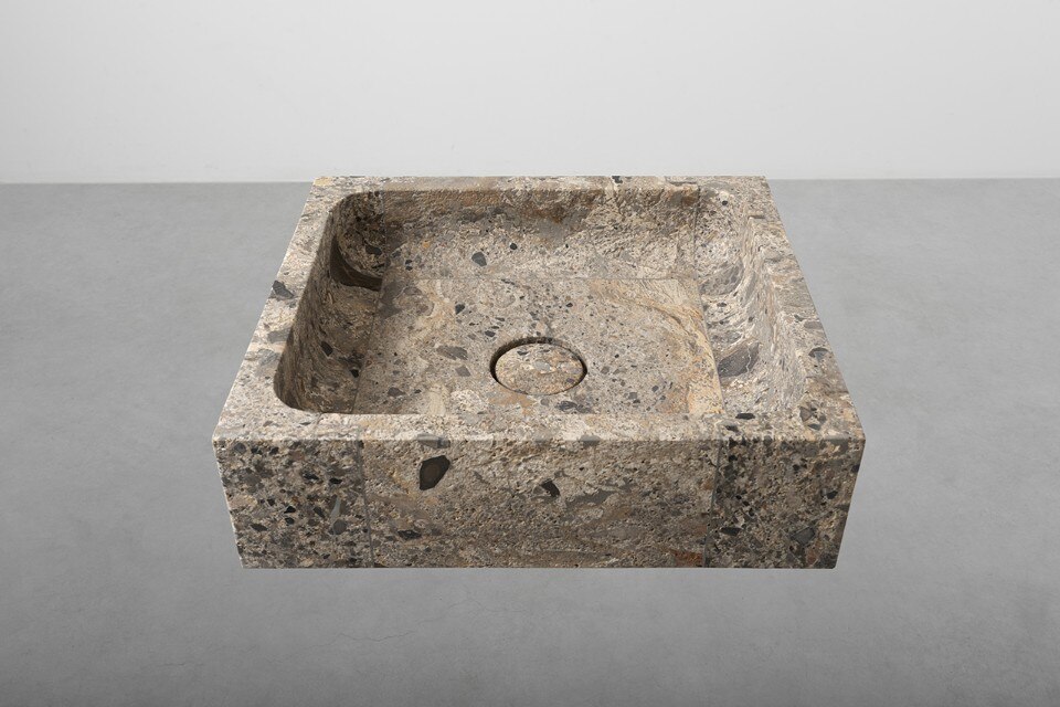 Essential geometries meet the materiality of stone - Domus