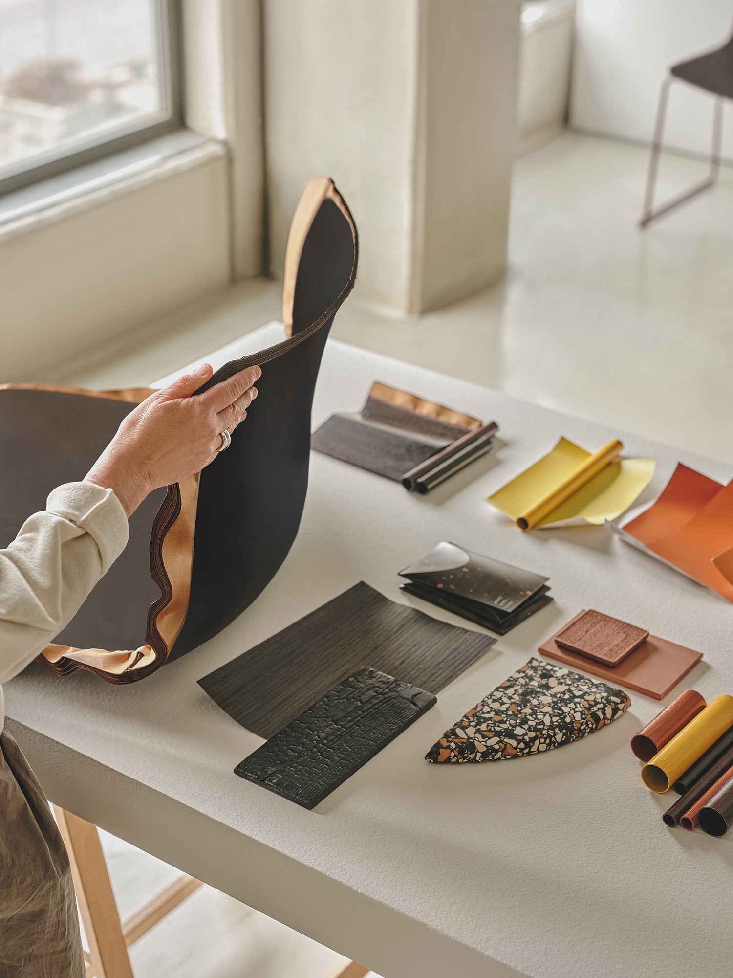 The iconic Catifa chair with an innovative paper shell - Domus